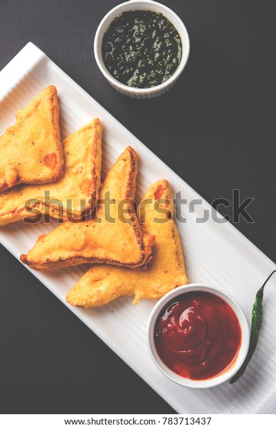 Triangle Shape Bread Pakora Pakoda Served Stock Photo 783713437 ...