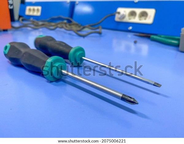 14,047 Different screwdrivers 图片、库存照片和矢量图 | Shutterstock