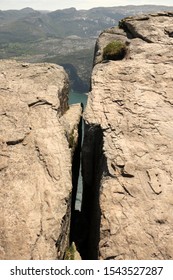 14 Slit between two stones Images, Stock Photos & Vectors | Shutterstock