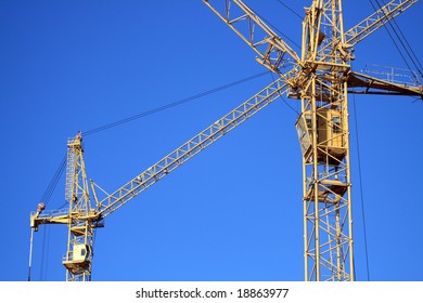Two Cranes Stock Photo 18863977 | Shutterstock