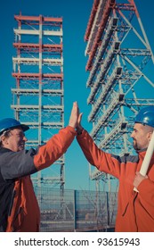 944 Construction Workers High Five Images, Stock Photos & Vectors ...