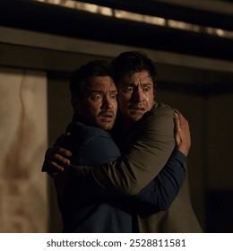 「Two Men Were Scared Hugged Each」のAI生成画像、2528811023 | Shutterstock