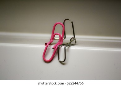 Two Paper Clips Stock Photo 522244756 | Shutterstock