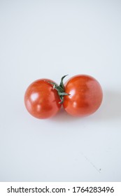 60 Siamese twins tomato Images, Stock Photos & Vectors | Shutterstock