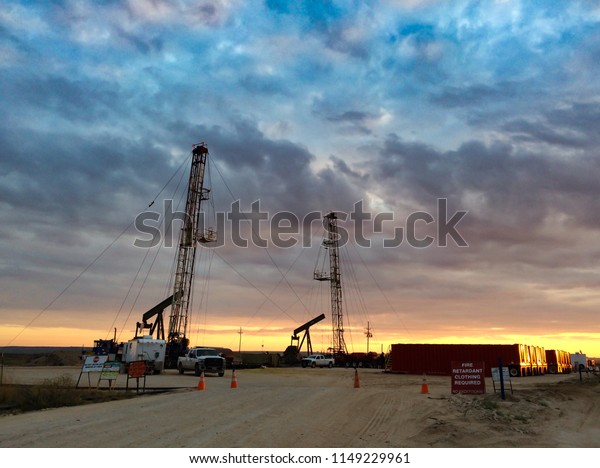 Two Workover Rigs Sunset Simops Stock Photo (Edit Now) 1149229961
