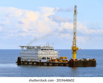 885 Offshore accommodation Images, Stock Photos & Vectors | Shutterstock