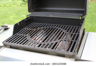 Typical Old Grill Opened Stock Photo 2001233588 | Shutterstock
