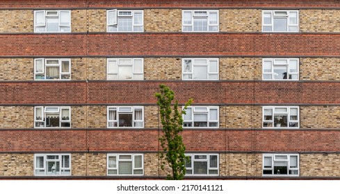 632 Irish row houses Images, Stock Photos & Vectors | Shutterstock