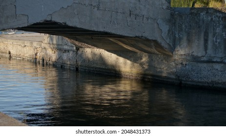 134 Weep hole Images, Stock Photos & Vectors | Shutterstock