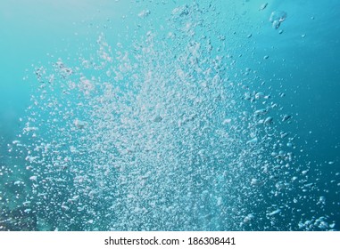 21,199 Blue water small bubbles Images, Stock Photos & Vectors ...