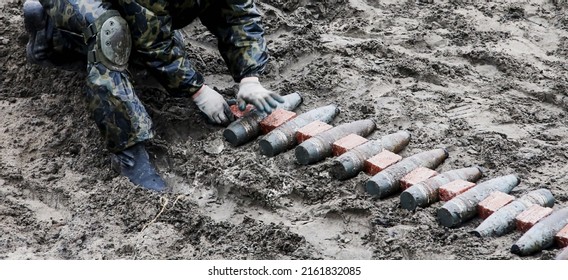 599 Unexploded Shells Images, Stock Photos & Vectors | Shutterstock