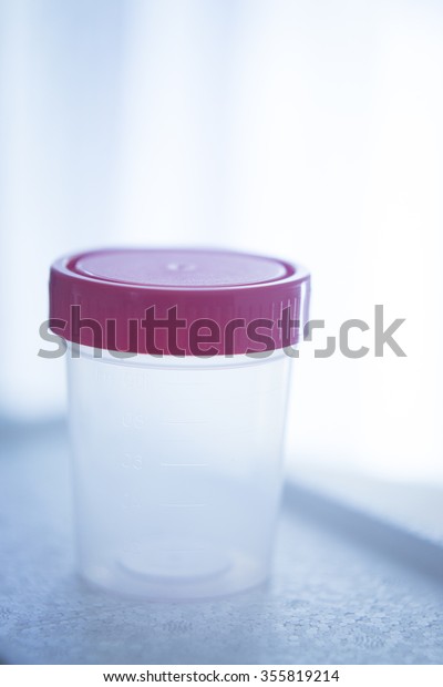 Urine Sample Plastic Beaker Urine Testing Stock Photo 355819214 ...