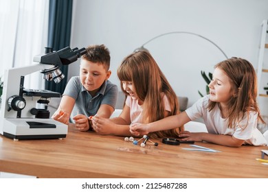 961 Child using microscope Images, Stock Photos & Vectors | Shutterstock