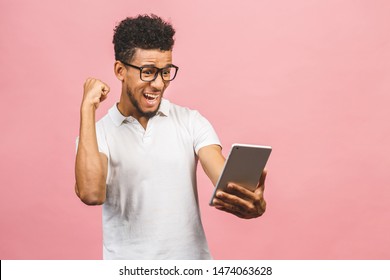 3,120 Man tablet winner Images, Stock Photos & Vectors | Shutterstock
