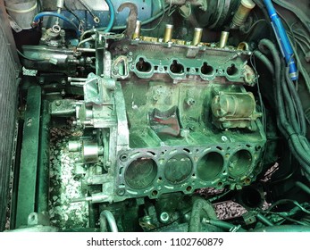 V8 Engine Block View Shown Cylinder Stock Photo 1102760879 | Shutterstock
