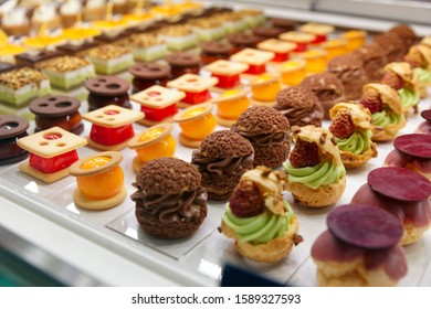 137 Confectionary items Images, Stock Photos & Vectors | Shutterstock