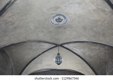 Vaulted Ceiling Arch Architectural Element Stock Photo 1129867346 ...