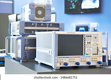 Oscilloscope Network Analyzer Lab Stock Photo (Edit Now) 1487296493
