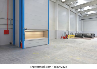 Vertical Carousel Storage Unit Distribution Warehouse Stock Photo ...