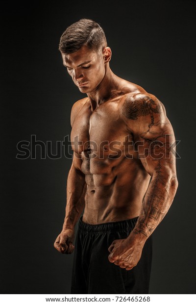 Very Brawny Guy Bodybuilder Posing Beautiful Stock Photo 726465268 ...