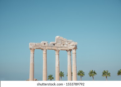View Apollo Temple Side Stock Photo 1553789792 | Shutterstock