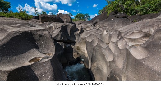 267 imágenes de Vale da lua brazil - Imágenes, fotos y vectores de stock | Shutterstock