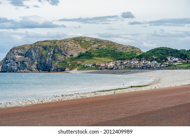 View Little Orme Penrhynside Across Llandudno Stock Photo 2012409989 ...