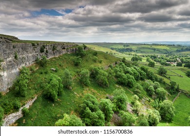 View Malham Cove Dramatic Limestone Cliff Stock Photo 1156700836 ...
