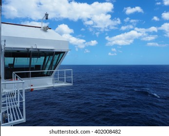 131 Navigation bridge wing Images, Stock Photos & Vectors | Shutterstock
