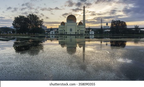 982 Masjid Al Aqsa Images, Stock Photos & Vectors | Shutterstock