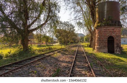 354 Trains joined together Images, Stock Photos & Vectors | Shutterstock