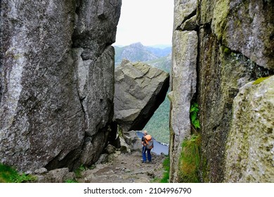 279 Stuck between rocks Images, Stock Photos & Vectors | Shutterstock