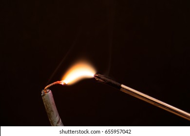 Violet Spark Between Two Electrodes Stock Photo 655957042 | Shutterstock