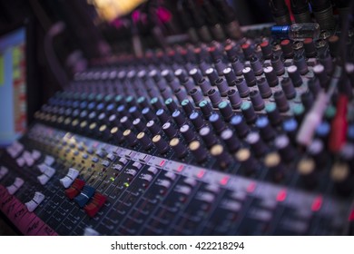 Стоковая фотография 422218270: Volume Keys Controller Dj Pub Out ...