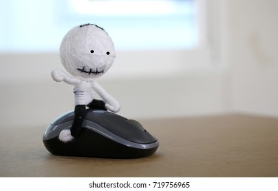 Dead computer mouse 89 รายการ ภาพ ภาพสต็อกและเวกเตอร์ | Shutterstock