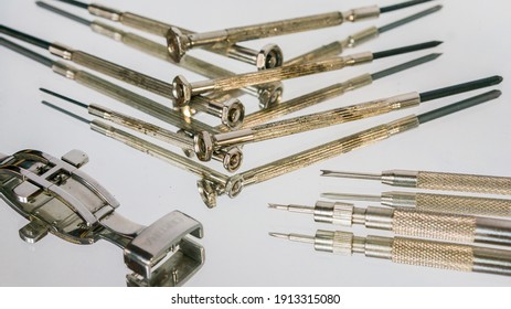 4,050 Clockwork spring Images, Stock Photos & Vectors | Shutterstock