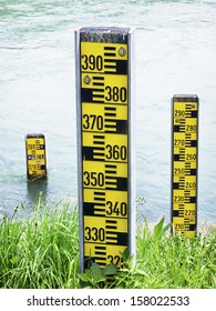 122 Water level gauge board Images, Stock Photos & Vectors | Shutterstock