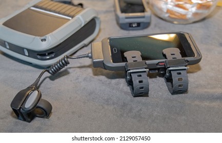 79 Handheld Smart Terminal Images, Stock Photos & Vectors | Shutterstock