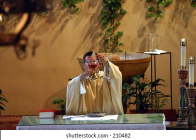 721 Spanish catholic priest Images, Stock Photos & Vectors | Shutterstock