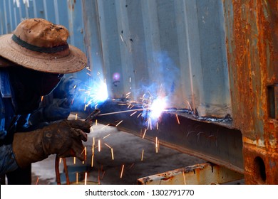 Welder Connected Wall Without Using Protective Stock Photo 1302791770 ...