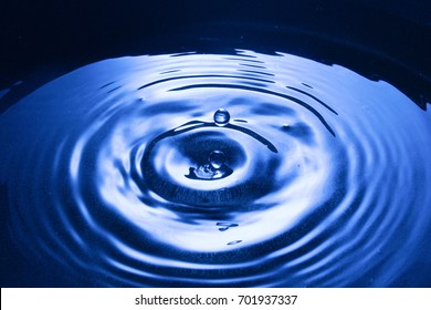 25 Weter drop Images, Stock Photos & Vectors | Shutterstock