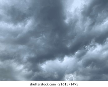 When Sky Changes Color Thunder Cloud Stock Photo 2161571495 | Shutterstock