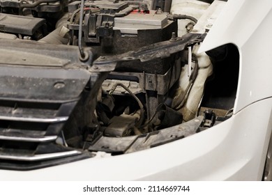 White Car Missing Left Front Headlight Stock Photo 2114669744 ...