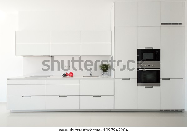 233,751 Empty Modern Kitchen Images, Stock Photos & Vectors | Shutterstock