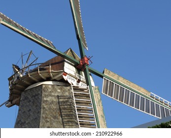 Windmill Head Sun Stock Photo 210922966 | Shutterstock