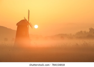 76,153 Windmills with sun Images, Stock Photos & Vectors | Shutterstock