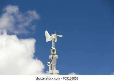 135 Propeller anemometer Images, Stock Photos & Vectors | Shutterstock
