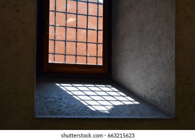 Window Bars Leaving Shadow Stock Photo 663215623 | Shutterstock