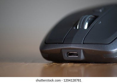 Wireless Mouse Omnidirectional Scroll Wheel Side Stock Photo 1204128781 ...