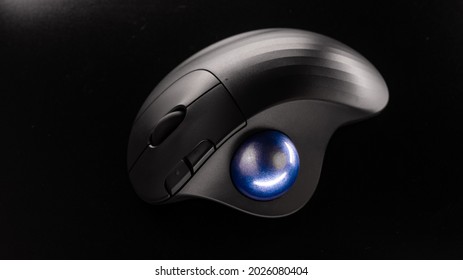 396 Computer trackball Images, Stock Photos & Vectors | Shutterstock